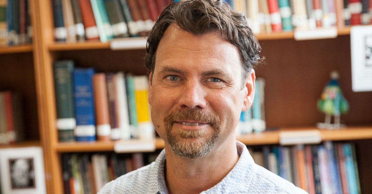 Can Animals Read Minds? Research by Brooklyn College Philosophy ...